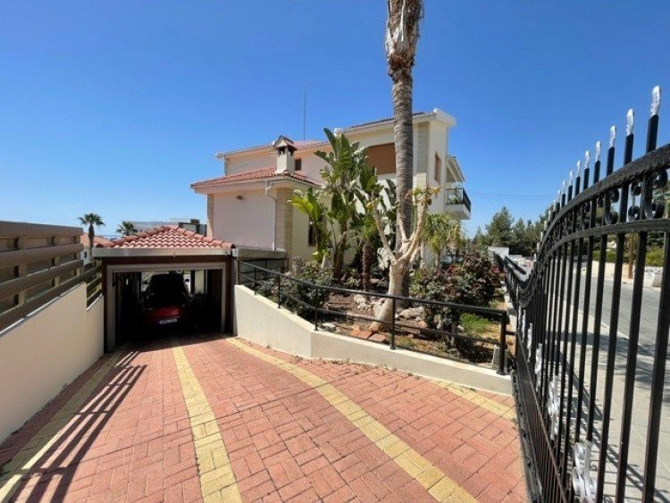 5 Bed House For Sale In Agios Athanasios Limassol Cyprus - H-117522 ...