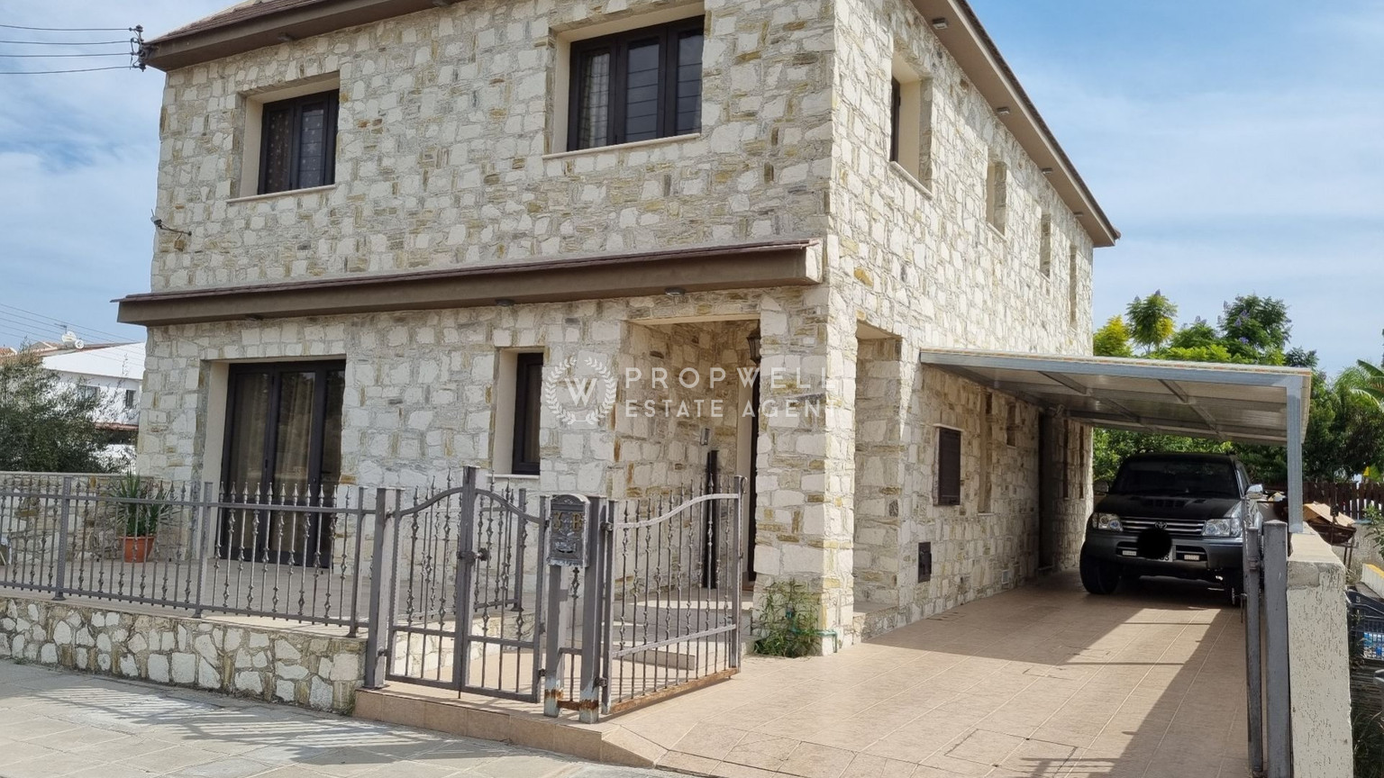 Three Bedroom Detached Stone House, Meneou Parish, Dromolaxia - Meneou ...