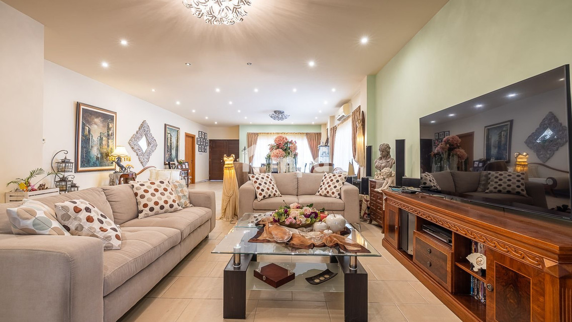 4 Bedroom House - ID: 50932 - MPA PROPERTY